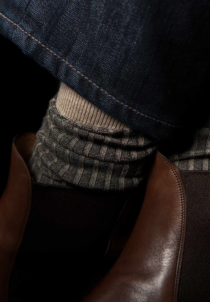 Cashmere Silk Vanisé Mid-Calf Socks Style | WILLIAM ABRAHAM